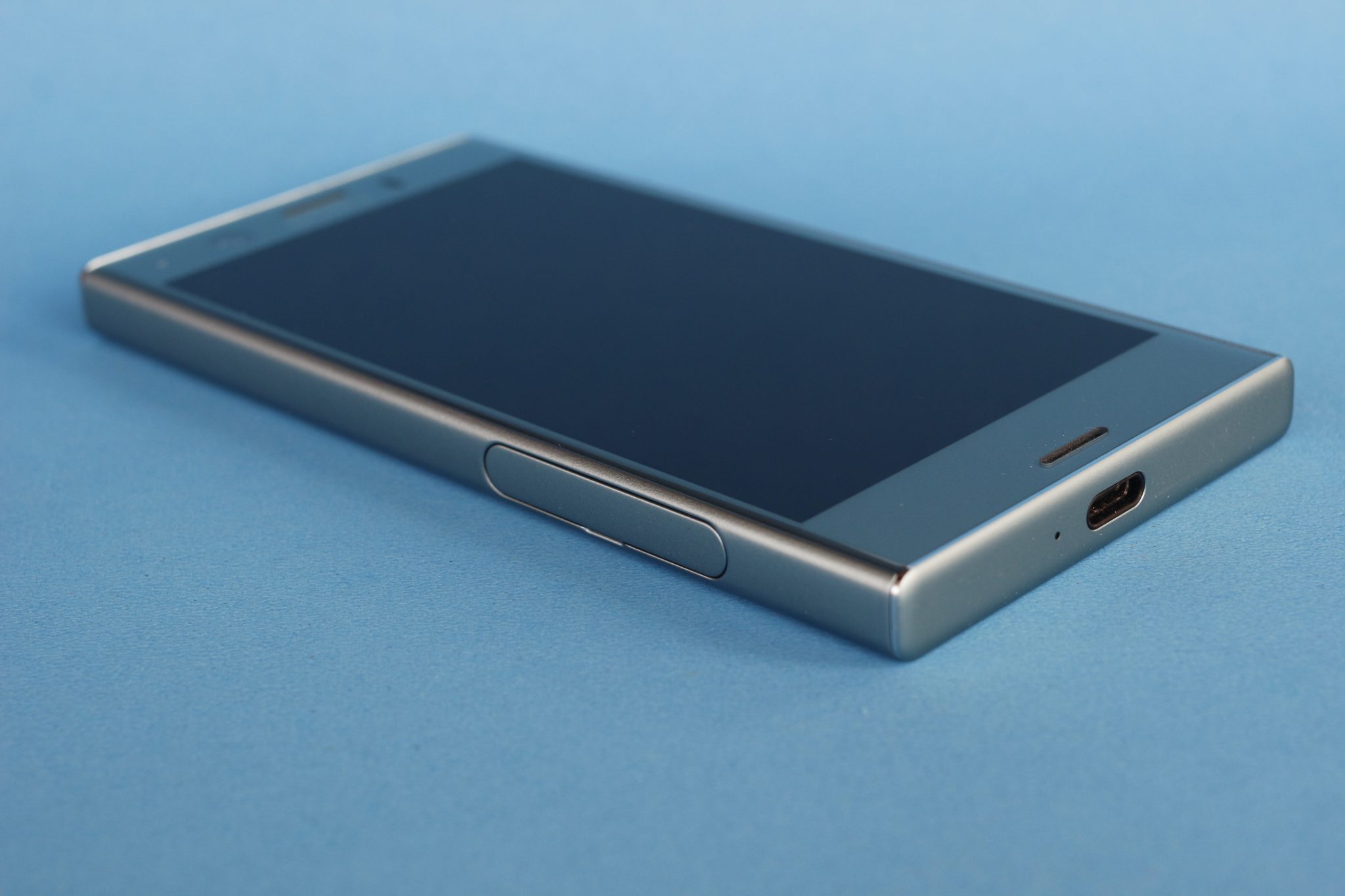 孤独的小确幸——Xperia XZ1 Compact体验 | Augix